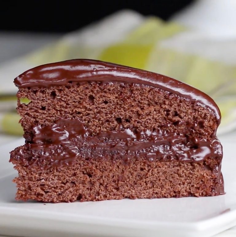 Le double gâteau au chocolat vegan trop gourmand ! - La Recette