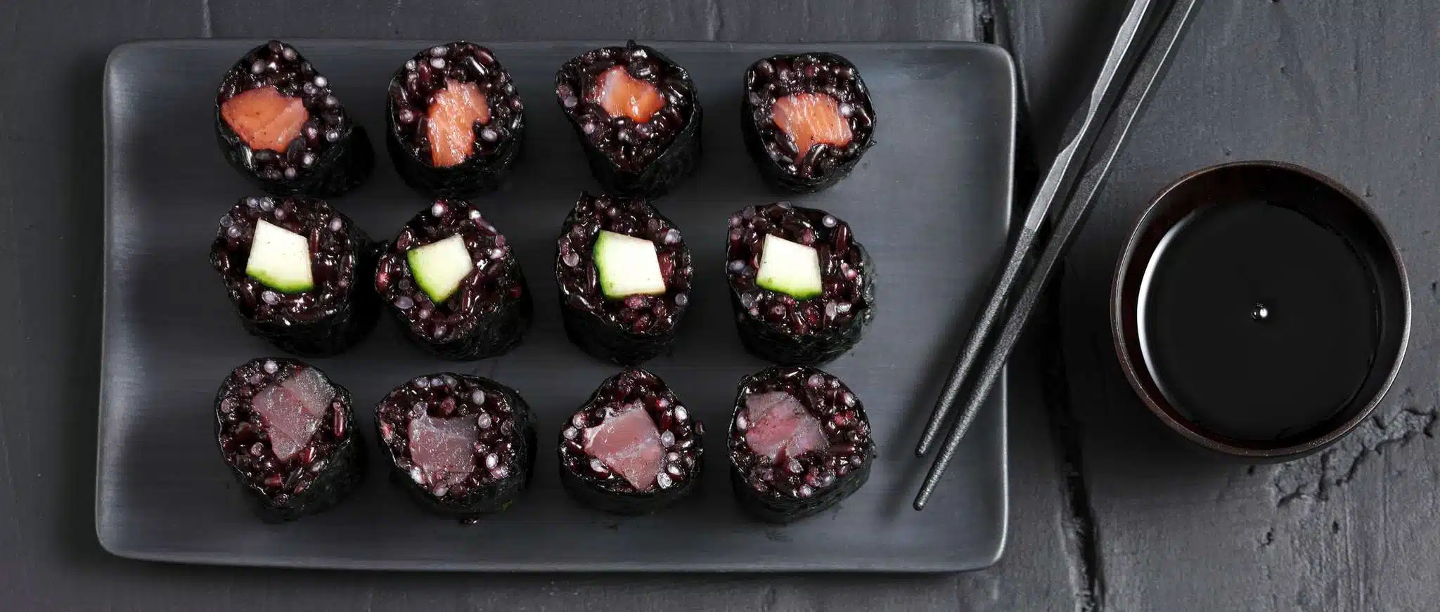 Black sushis, une version haute en couleurs de ce plat japonais